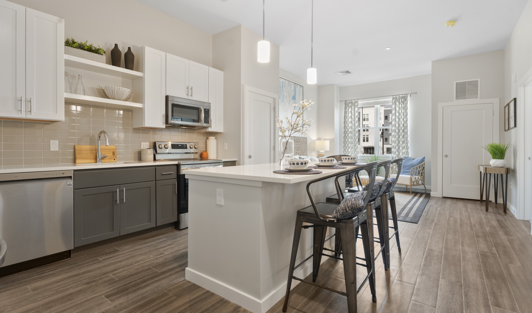 Apartments in Plymouth | Harborwalk Apartments